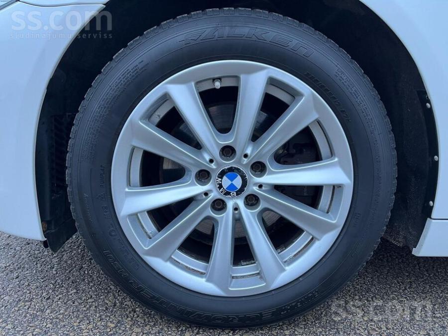 Balts BMW 520 2010 Rīga, ar dzinēja tilpumu 2.00 L un nobraukumu 352 tūkst. km par 8500 €, foto 17 vietnē AUTOMOTO.COM.LV