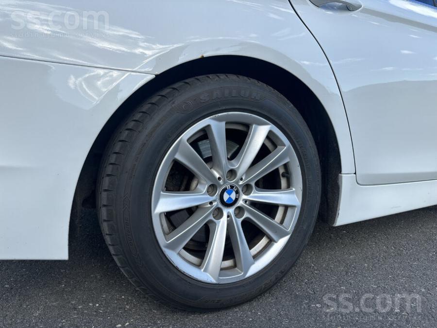 Balts BMW 520 2010 Daugavpils, ar dzinēja tilpumu 2.00 L un nobraukumu 310 tūkst. km par 8000 €, foto 11 vietnē AUTOMOTO.COM.LV