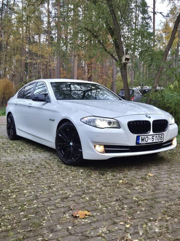 Balts BMW 520 2010 Jūrmala, ar dzinēja tilpumu 2.00 L un nobraukumu 354 tūkst. km par 9100 €, foto 4 vietnē AUTOMOTO.COM.LV