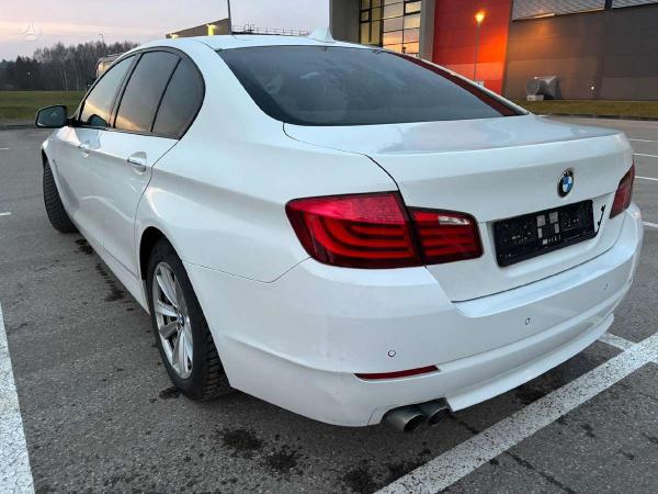 Balts BMW 520 2011 Prienai, ar dzinēja tilpumu 0.00 L un nobraukumu 296 tūkst. km par 7450 €, foto 10 vietnē AUTOMOTO.COM.LV