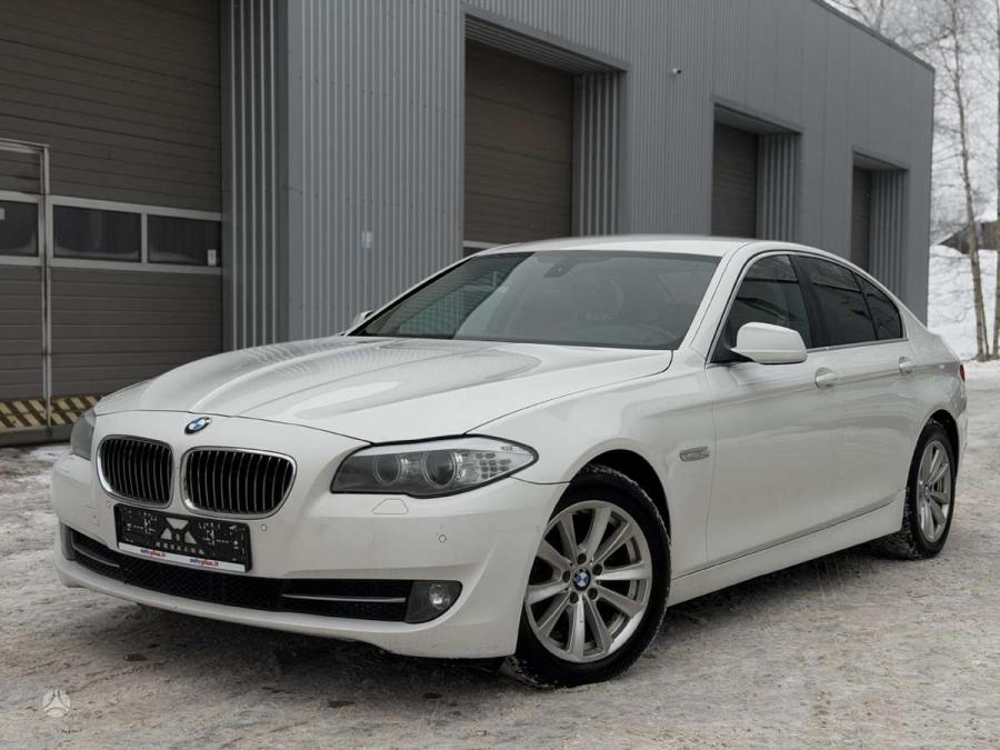 White BMW 520 2011 in Rokiskis, with an engine capacity of 2.00 L and mileage of 440 thousand km for 5200 €, photo 2 on AUTOMOTO.COM.LV