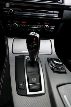 White BMW 520 2011 in Kaunas, with an engine capacity of 2.00 L and mileage of 226 thousand km for 11000 €, photo 13 on AUTOMOTO.COM.LV