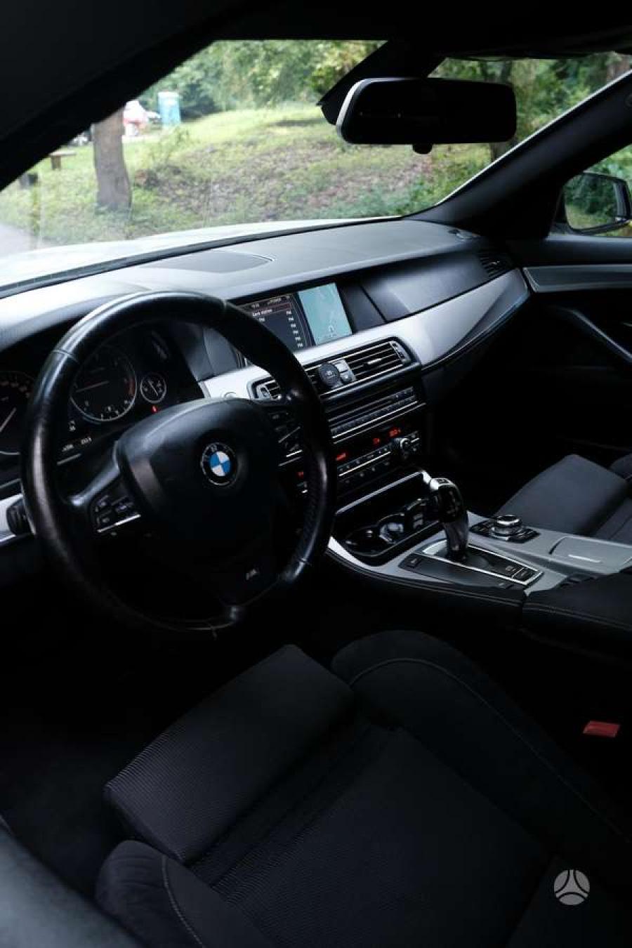 White BMW 520 2011 in Kaunas, with an engine capacity of 2.00 L and mileage of 226 thousand km for 11000 €, photo 17 on AUTOMOTO.COM.LV