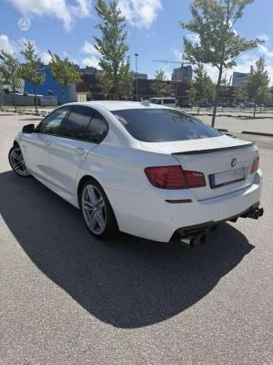 White BMW 520 2011 in Klaipeda, with an engine capacity of 2.00 L and mileage of 260 thousand km for 9199 €, photo 7 on AUTOMOTO.COM.LV