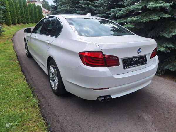 Balts BMW 520 2011 Utena, ar dzinēja tilpumu 2.00 L un nobraukumu 307 tūkst. km par 6700 €, foto 4 vietnē AUTOMOTO.COM.LV