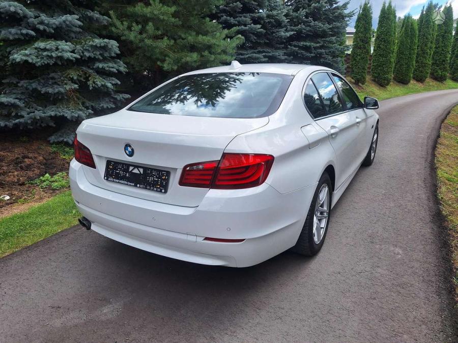 Balts BMW 520 2011 Utena, ar dzinēja tilpumu 2.00 L un nobraukumu 307 tūkst. km par 6700 €, foto 4 vietnē AUTOMOTO.COM.LV