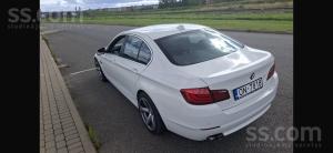 White BMW 520 2011 in Rezekne, with an engine capacity of 2.00 L and mileage of 310 thousand km for 8400 €, photo 3 on AUTOMOTO.COM.LV