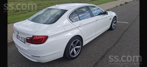 White BMW 520 2011 in Rezekne, with an engine capacity of 2.00 L and mileage of 310 thousand km for 8400 €, photo 4 on AUTOMOTO.COM.LV