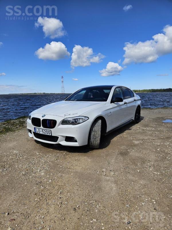 White BMW 520 2012 in Riga, with an engine capacity of 2.00 L and mileage of 246 thousand km for 10500 €, photo 1 on AUTOMOTO.COM.LV
