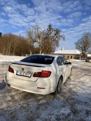 White BMW 520 2012 in Kaunas, with an engine capacity of 2.00 L and mileage of 300 thousand km for 8500 €, photo 7 on AUTOMOTO.COM.LV