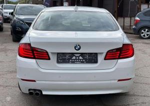 White BMW 520 2012 in Siauliai, with an engine capacity of 2.00 L and mileage of 341 thousand km for 7999 €, photo 11 on AUTOMOTO.COM.LV