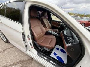 White BMW 520 2012 in Siauliai, with an engine capacity of 2.00 L and mileage of 341 thousand km for 7999 €, photo 13 on AUTOMOTO.COM.LV