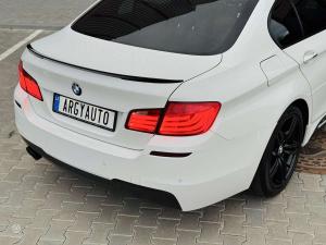 White BMW 520 2012 in Kaunas, with an engine capacity of 2.00 L and mileage of 257 thousand km for 13800 €, photo 45 on AUTOMOTO.COM.LV