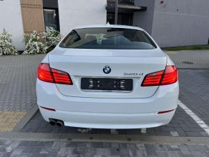 White BMW 520 2012 in Vilnius, with an engine capacity of 2.00 L and mileage of 220 thousand km for 7999 €, photo 8 on AUTOMOTO.COM.LV
