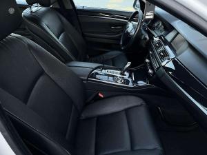 White BMW 520 2012 in Vilnius, with an engine capacity of 2.00 L and mileage of 220 thousand km for 7999 €, photo 22 on AUTOMOTO.COM.LV