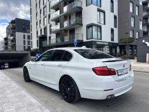 White BMW 520 2012 in Kaunas, with an engine capacity of 2.00 L and mileage of 345 thousand km for 8999 €, photo 4 on AUTOMOTO.COM.LV