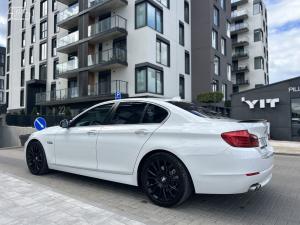 White BMW 520 2012 in Kaunas, with an engine capacity of 2.00 L and mileage of 345 thousand km for 8999 €, photo 6 on AUTOMOTO.COM.LV