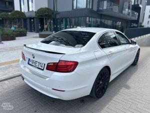 White BMW 520 2012 in Kaunas, with an engine capacity of 2.00 L and mileage of 345 thousand km for 8999 €, photo 15 on AUTOMOTO.COM.LV