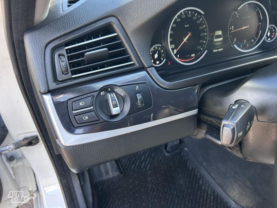 White BMW 520 2012 in Kaunas, with an engine capacity of 2.00 L and mileage of 345 thousand km for 8999 €, photo 26 on AUTOMOTO.COM.LV