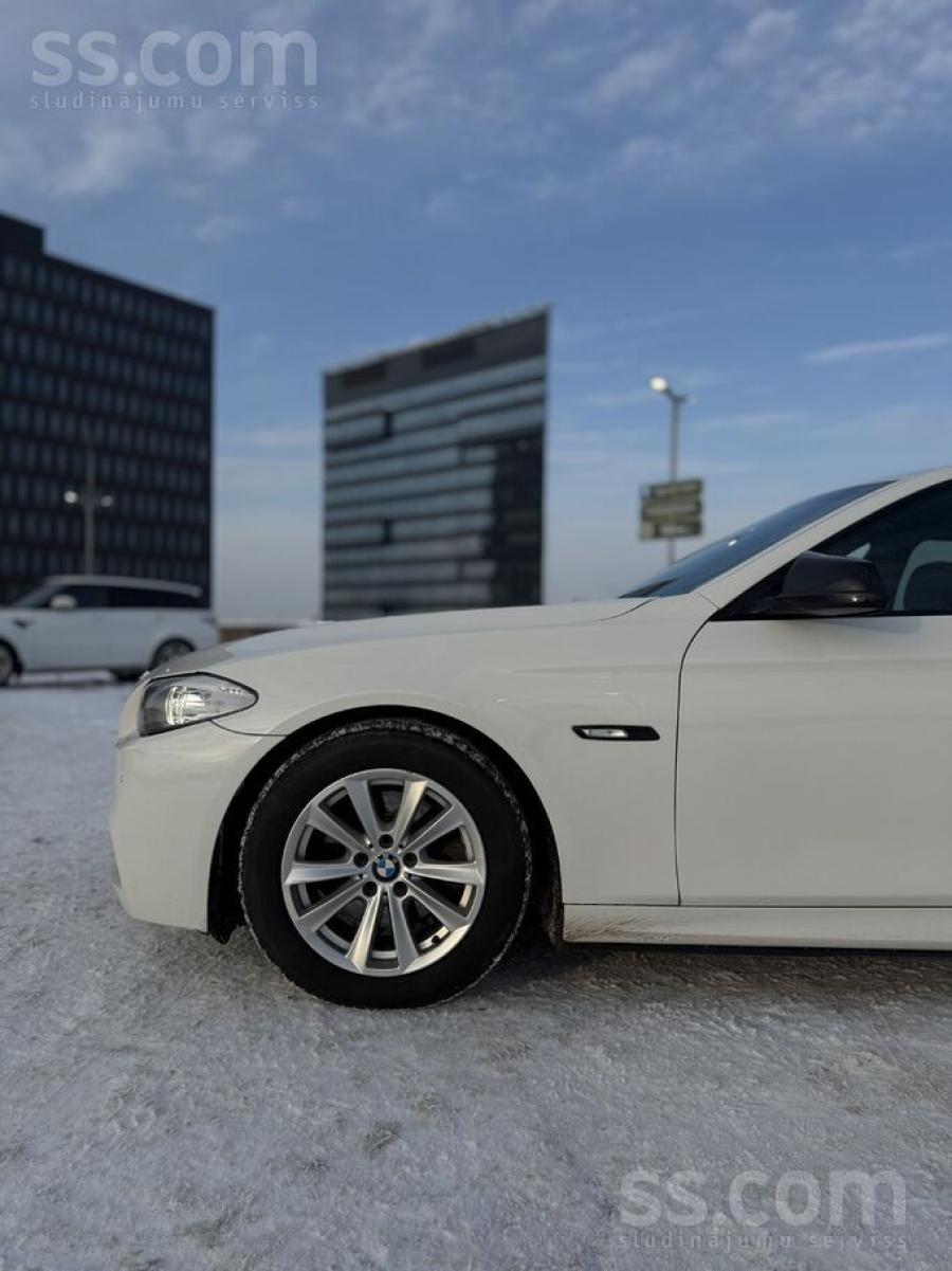 Balts BMW 520 2013 Rīga, ar dzinēja tilpumu 2.00 L un nobraukumu 325 tūkst. km par 10350 €, foto 3 vietnē AUTOMOTO.COM.LV