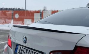 White BMW 520 2013 in Kaunas, with an engine capacity of 2.00 L and mileage of 279 thousand km for 12800 €, photo 30 on AUTOMOTO.COM.LV