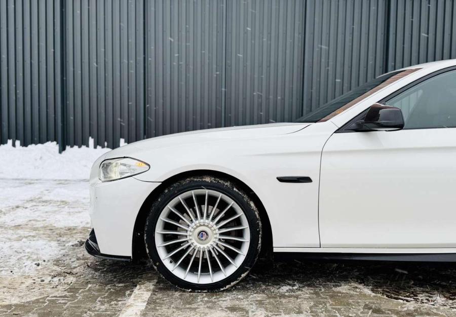 White BMW 520 2013 in Kaunas, with an engine capacity of 2.00 L and mileage of 279 thousand km for 12800 €, photo 36 on AUTOMOTO.COM.LV