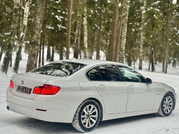 Balts BMW 520 2013 Radviliškis, ar dzinēja tilpumu 2.00 L un nobraukumu 220 tūkst. km par 3600 €, foto 5 vietnē AUTOMOTO.COM.LV
