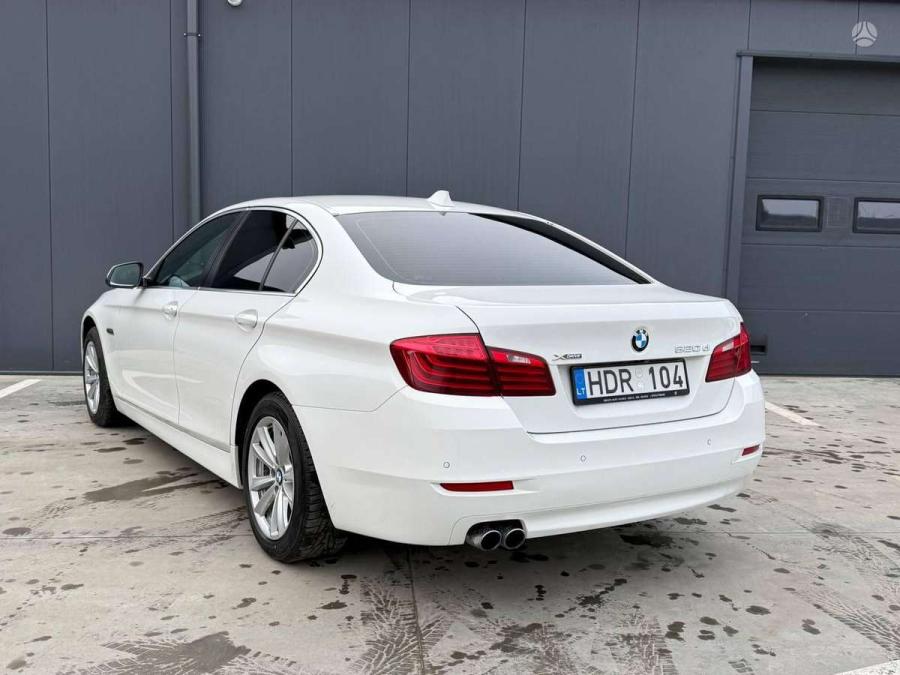 Balts BMW 520 2014 Kauņa, ar dzinēja tilpumu 2.00 L un nobraukumu 298 tūkst. km par 11200 €, foto 5 vietnē AUTOMOTO.COM.LV