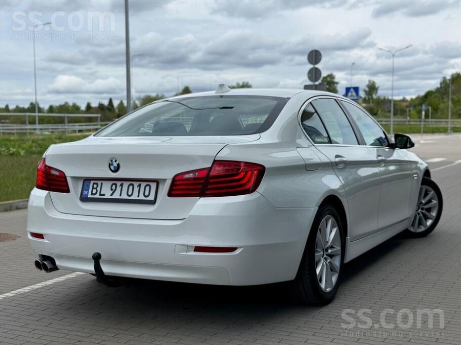 White BMW 520 2014 in Rezekne, with an engine capacity of 2.00 L and mileage of 260 thousand km for 8990 €, photo 6 on AUTOMOTO.COM.LV