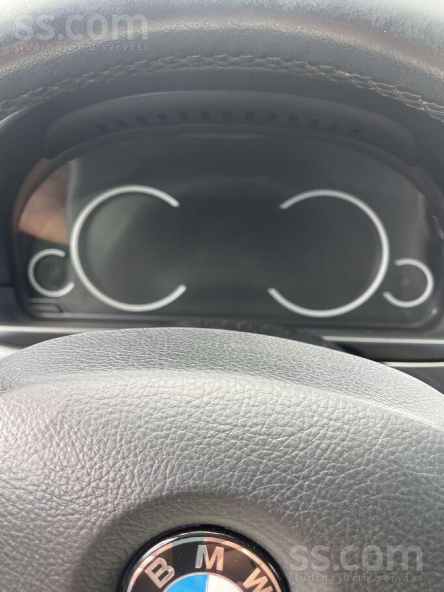 Balts BMW 520 2014 Kuldīga, ar dzinēja tilpumu 2.00 L un nobraukumu 310 tūkst. km par 11500 €, foto 7 vietnē AUTOMOTO.COM.LV