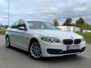 White BMW 520 2014 in Rezekne, with an engine capacity of 2.00 L and mileage of 260 thousand km for 8990 €, photo 4 on AUTOMOTO.COM.LV