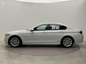 White BMW 520 2014 in Panevezys, with an engine capacity of 2.00 L and mileage of 223 thousand km for 9990 €, photo 6 on AUTOMOTO.COM.LV