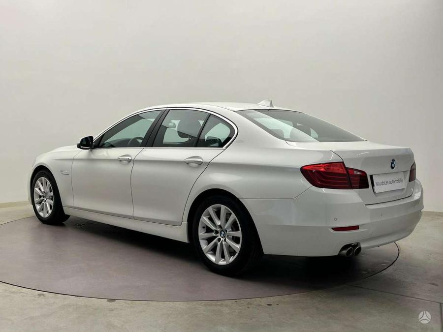 White BMW 520 2014 in Panevezys, with an engine capacity of 2.00 L and mileage of 223 thousand km for 9990 €, photo 7 on AUTOMOTO.COM.LV