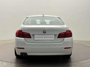 White BMW 520 2014 in Panevezys, with an engine capacity of 2.00 L and mileage of 223 thousand km for 9990 €, photo 8 on AUTOMOTO.COM.LV