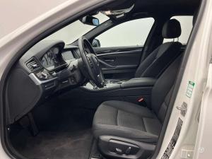 White BMW 520 2014 in Panevezys, with an engine capacity of 2.00 L and mileage of 223 thousand km for 9990 €, photo 10 on AUTOMOTO.COM.LV