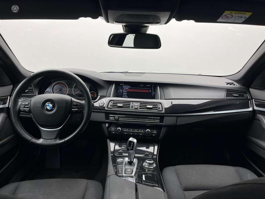 White BMW 520 2014 in Panevezys, with an engine capacity of 2.00 L and mileage of 223 thousand km for 9990 €, photo 22 on AUTOMOTO.COM.LV