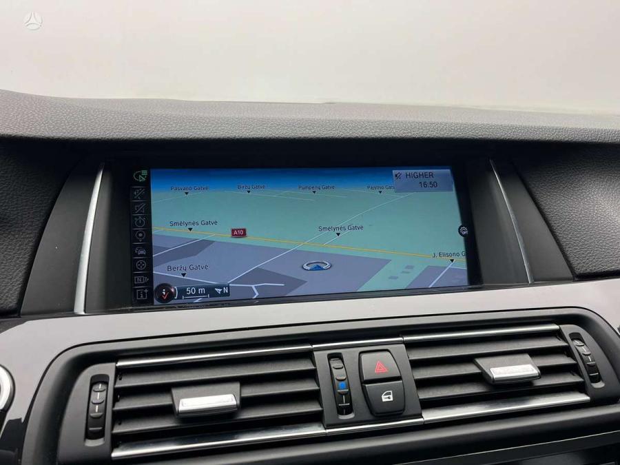 White BMW 520 2014 in Panevezys, with an engine capacity of 2.00 L and mileage of 223 thousand km for 9990 €, photo 29 on AUTOMOTO.COM.LV