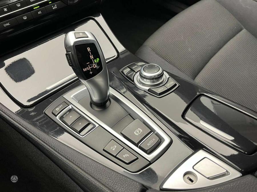 White BMW 520 2014 in Panevezys, with an engine capacity of 2.00 L and mileage of 223 thousand km for 9990 €, photo 33 on AUTOMOTO.COM.LV