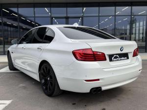 Balts BMW 520 2014 Kauņa, ar dzinēja tilpumu 2.00 L un nobraukumu 291 tūkst. km par 11290 €, foto 9 vietnē AUTOMOTO.COM.LV