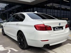 Balts BMW 520 2014 Kauņa, ar dzinēja tilpumu 2.00 L un nobraukumu 291 tūkst. km par 11290 €, foto 17 vietnē AUTOMOTO.COM.LV