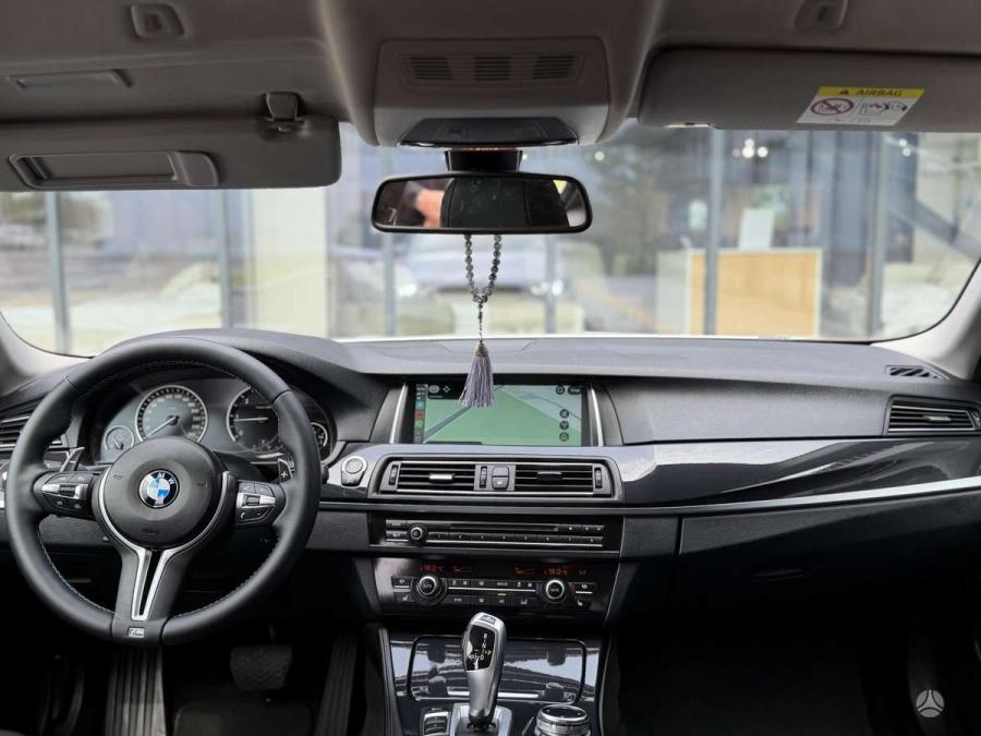 Balts BMW 520 2014 Kauņa, ar dzinēja tilpumu 2.00 L un nobraukumu 291 tūkst. km par 11290 €, foto 21 vietnē AUTOMOTO.COM.LV