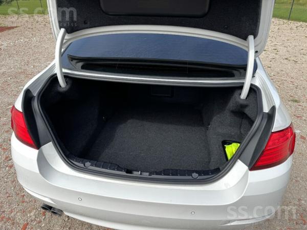 Balts BMW 520 2014 Kuldīga, ar dzinēja tilpumu 2.00 L un nobraukumu 312 tūkst. km par 11000 €, foto 7 vietnē AUTOMOTO.COM.LV