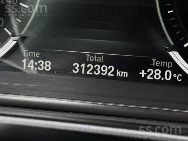 Balts BMW 520 2014 Kuldīga, ar dzinēja tilpumu 2.00 L un nobraukumu 312 tūkst. km par 11000 €, foto 9 vietnē AUTOMOTO.COM.LV