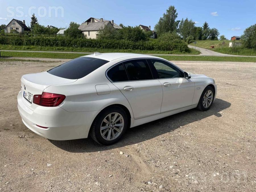 Balts BMW 520 2014 Valka, ar dzinēja tilpumu 2.00 L un nobraukumu 325 tūkst. km par 11000 €, foto 9 vietnē AUTOMOTO.COM.LV