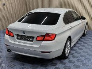 White BMW 520 2014 in Marijampole, with an engine capacity of 2.00 L and mileage of 208 thousand km for 13750 €, photo 12 on AUTOMOTO.COM.LV