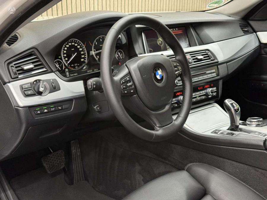 White BMW 520 2014 in Marijampole, with an engine capacity of 2.00 L and mileage of 208 thousand km for 13750 €, photo 22 on AUTOMOTO.COM.LV