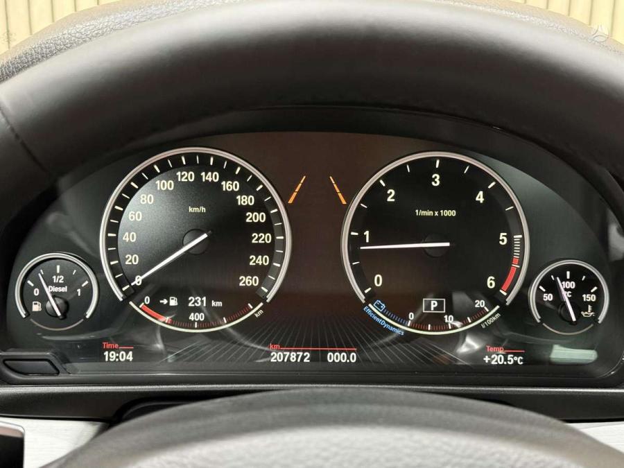 White BMW 520 2014 in Marijampole, with an engine capacity of 2.00 L and mileage of 208 thousand km for 13750 €, photo 26 on AUTOMOTO.COM.LV