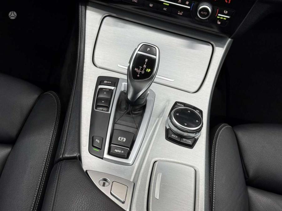 White BMW 520 2014 in Marijampole, with an engine capacity of 2.00 L and mileage of 208 thousand km for 13750 €, photo 30 on AUTOMOTO.COM.LV