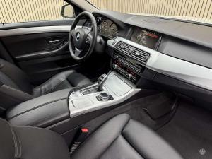 White BMW 520 2014 in Marijampole, with an engine capacity of 2.00 L and mileage of 208 thousand km for 13750 €, photo 32 on AUTOMOTO.COM.LV