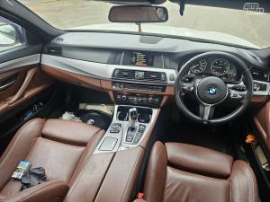 White BMW 520 2015 in Sakiai, with an engine capacity of 2.00 L and mileage of 250 thousand km for 3999 €, photo 10 on AUTOMOTO.COM.LV